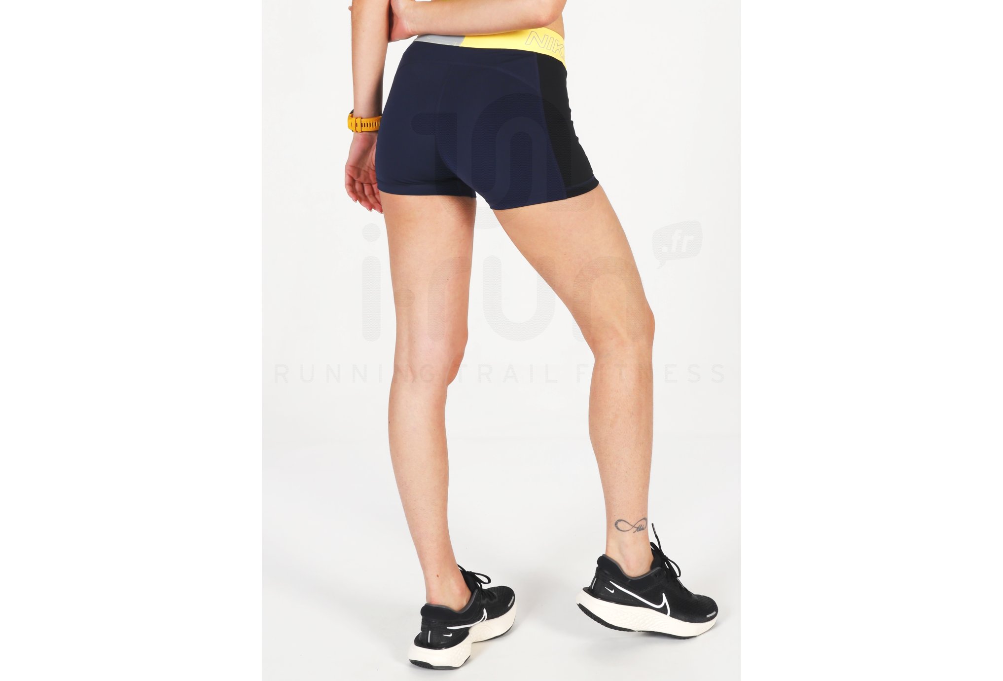 Nike Run Graphic Damen im Angebot | Damen Bekleidung Shorts Nike