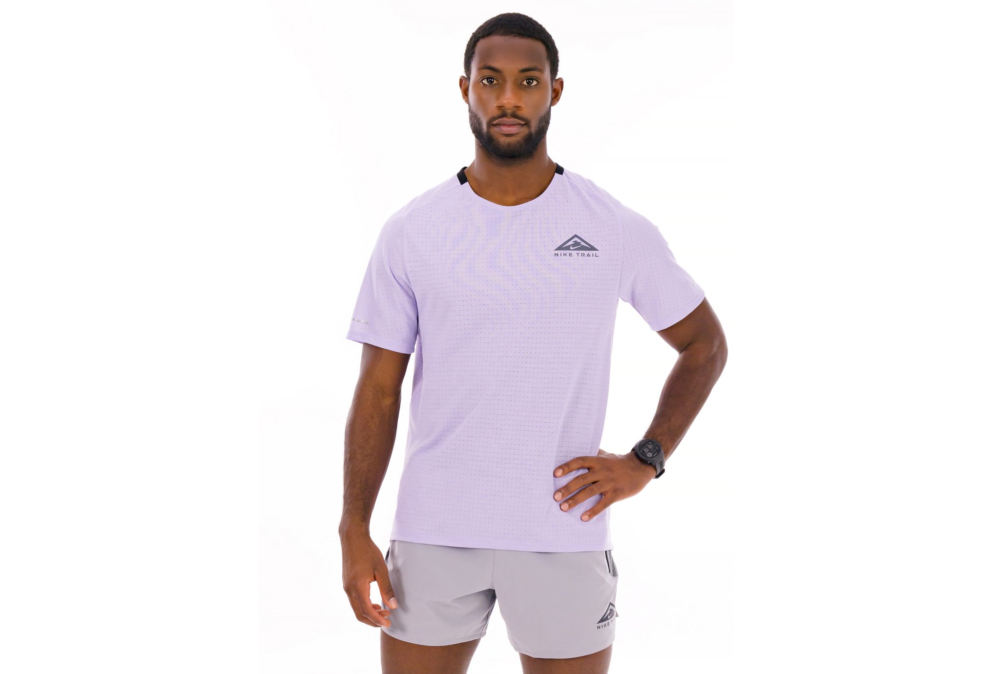 Nike camiseta manga corta Trail Solar Chase en promoción | Hombre Ropa ...